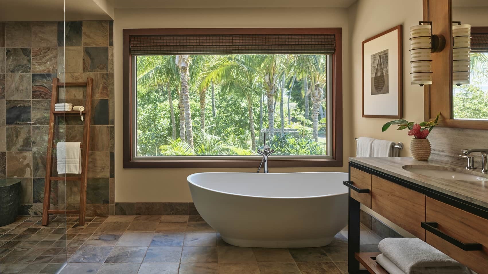 How to Create a Hotel Style Bathroom